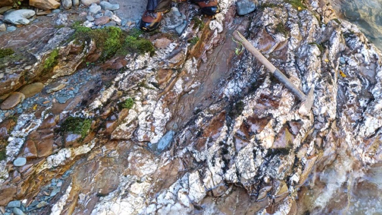 Critical Resources confirms gold-antimony system at Croesus with assays ...