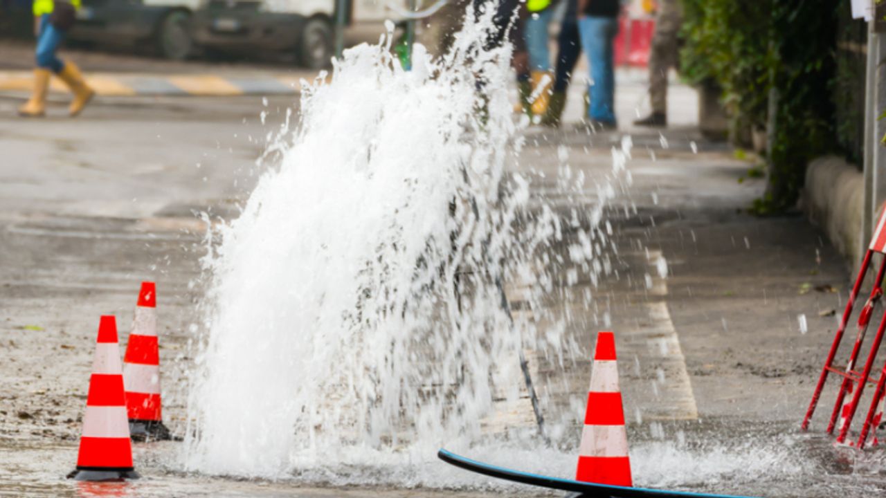 Kier wins £140m contract extension to fix South West Water leaks | LSE:KIE