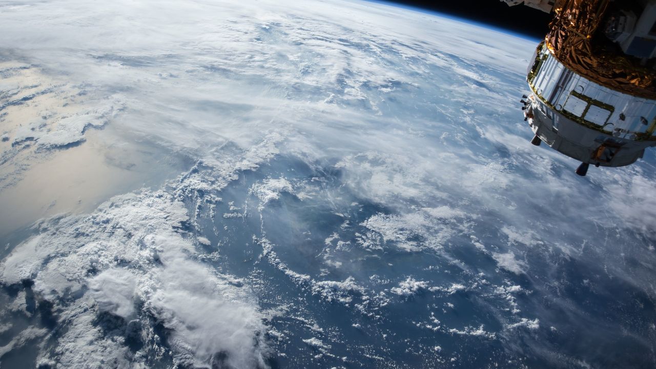 Tech Bytes: Satellite-to-smartphone race heats up as Europe tests ...