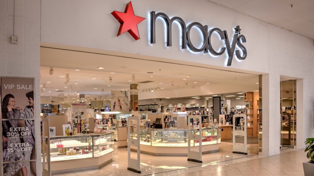 Macy’s posts quarterly beat, lifts guidance as Bloomingdale’s momentum ...