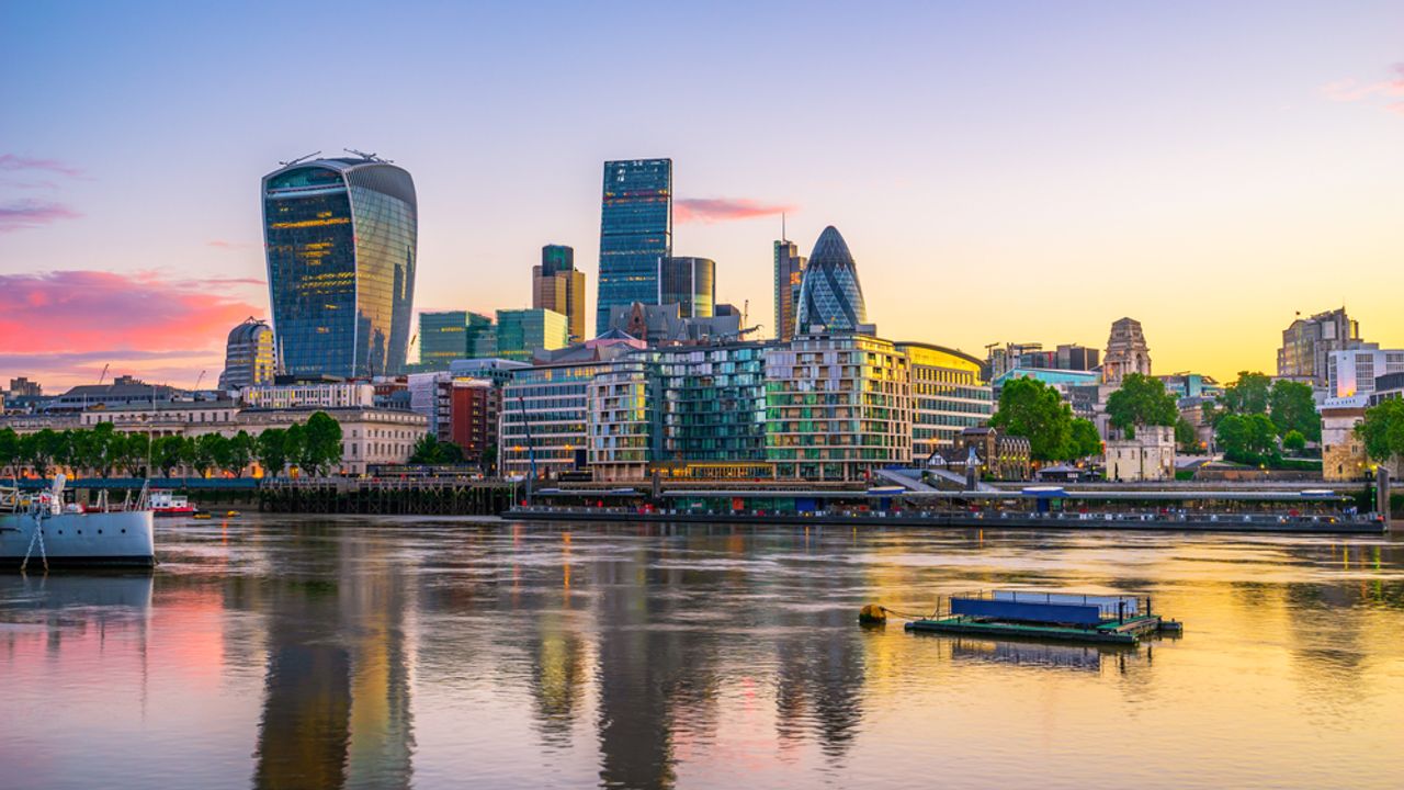 FTSE 100 Live: London stocks flat as miners and oilers fall, SpaceX wobbles
