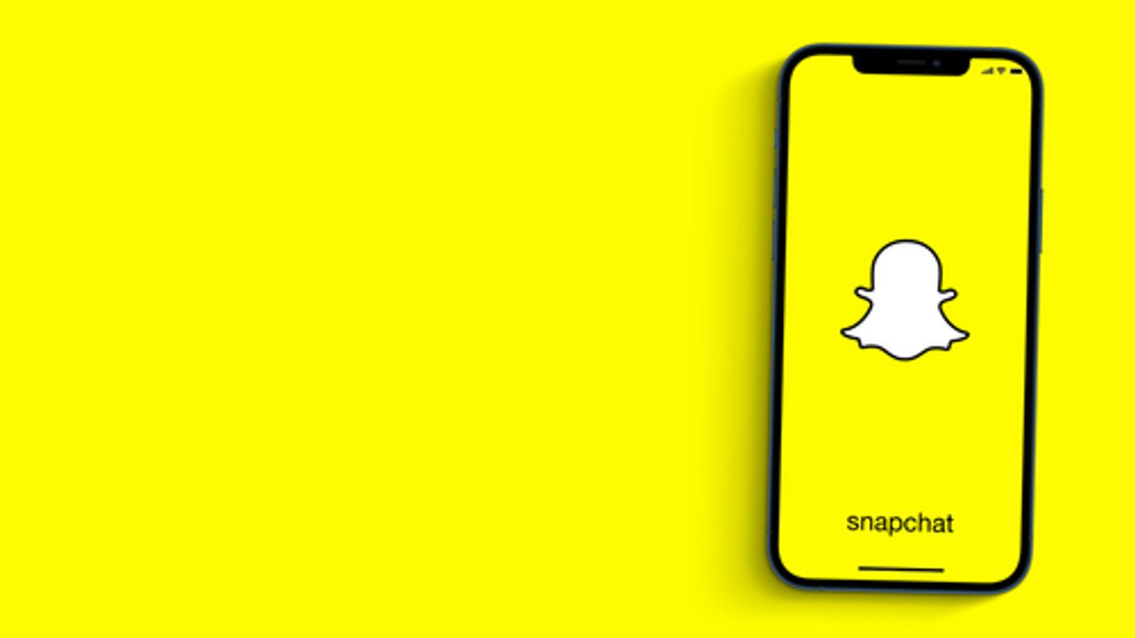 Snap AR glasses debut sends shares lower on high price tag concerns ...