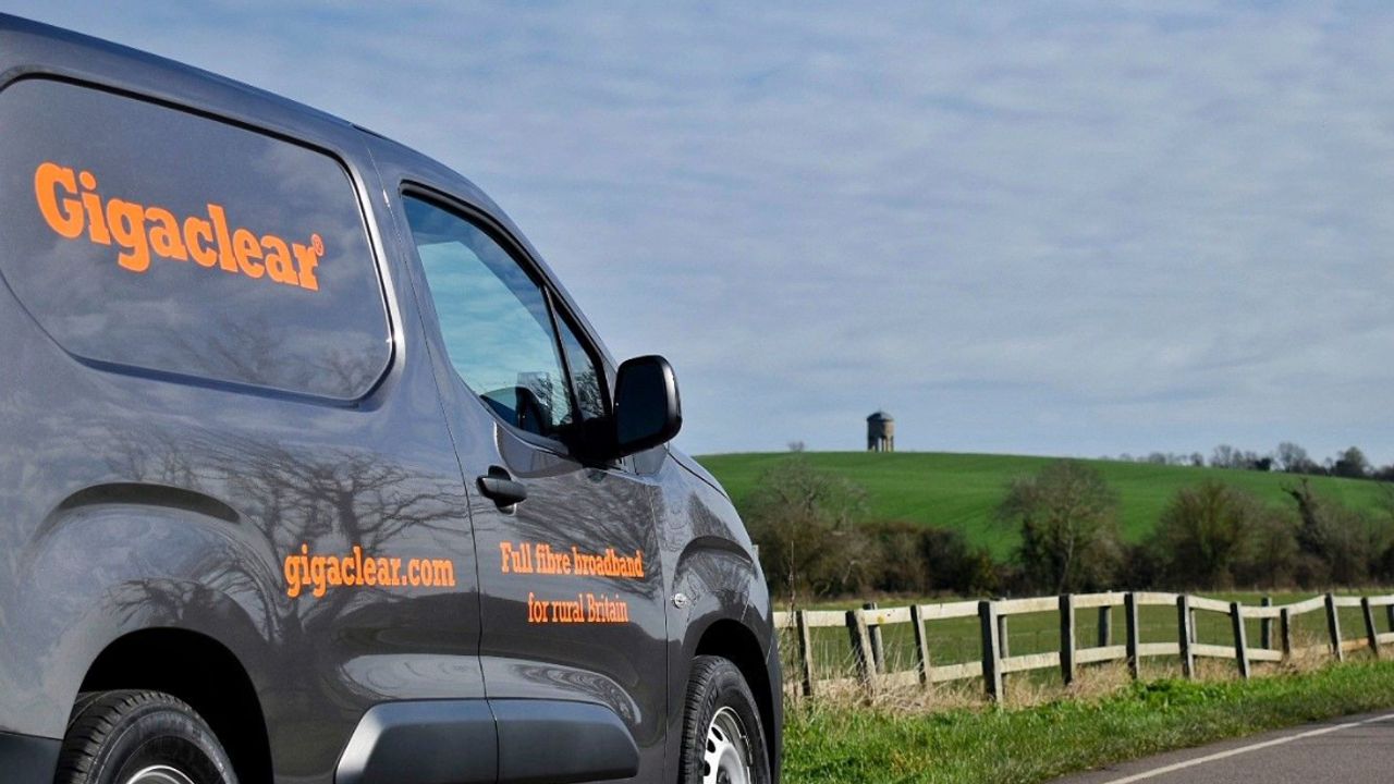 Lloyds Bank and other creditors set to take over rural 'altnet ...