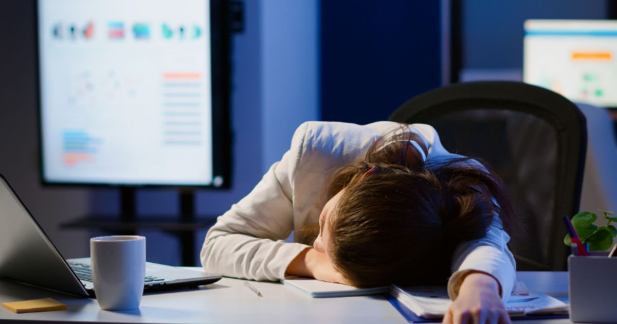 FTSE 100 Live: UK blue-chips fails to shake off their lethargy