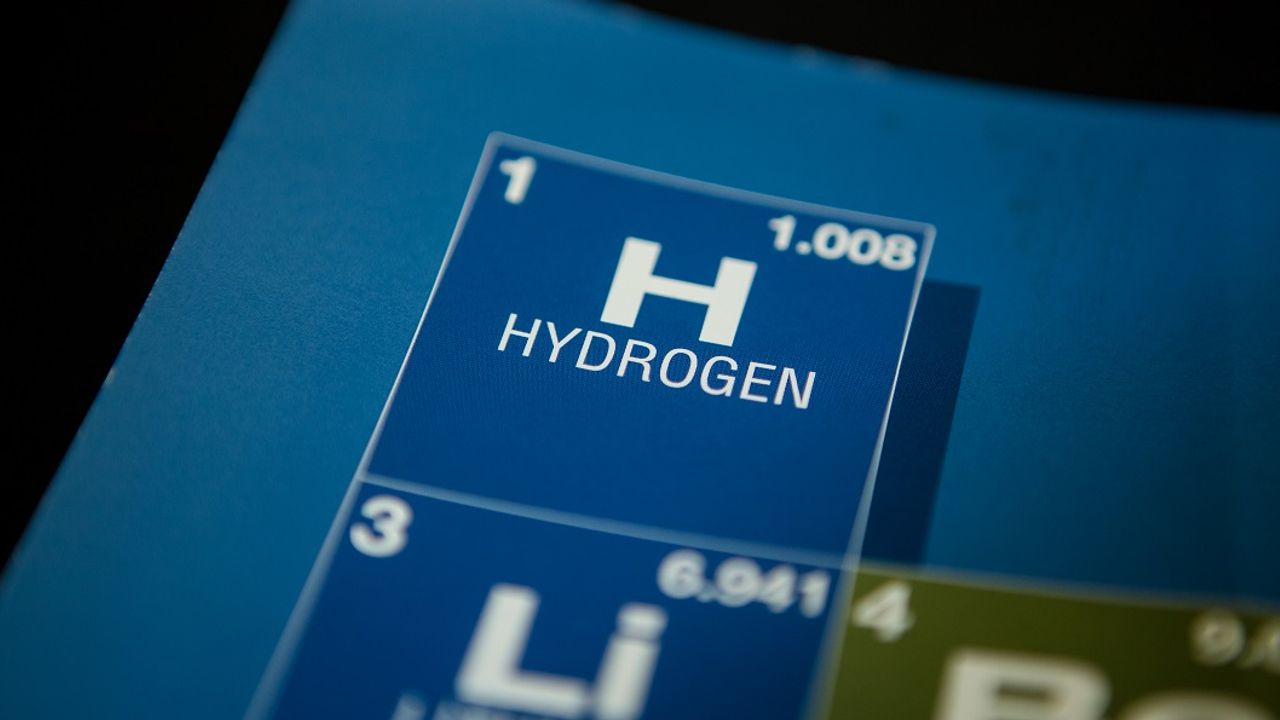 AFC Energy unveils next-gen hydrogen generator with sharp cost cuts and ...