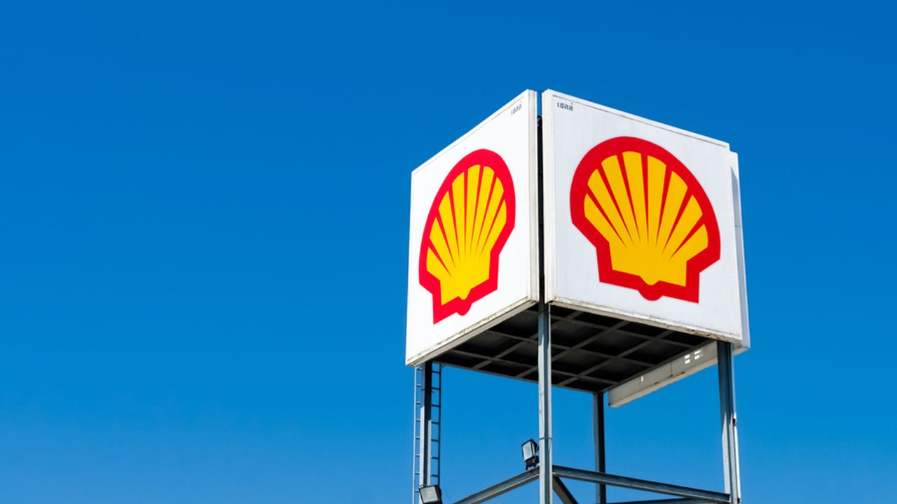 Shell Plc downgraded after soft trading update | LSE:SHEL, NYSE:SHEL