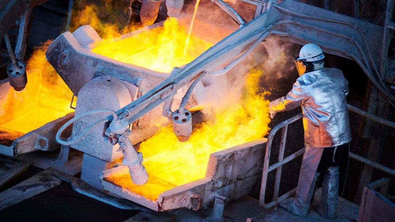 FTSE 100 Live: stocks called sharply lower as gold and other ...