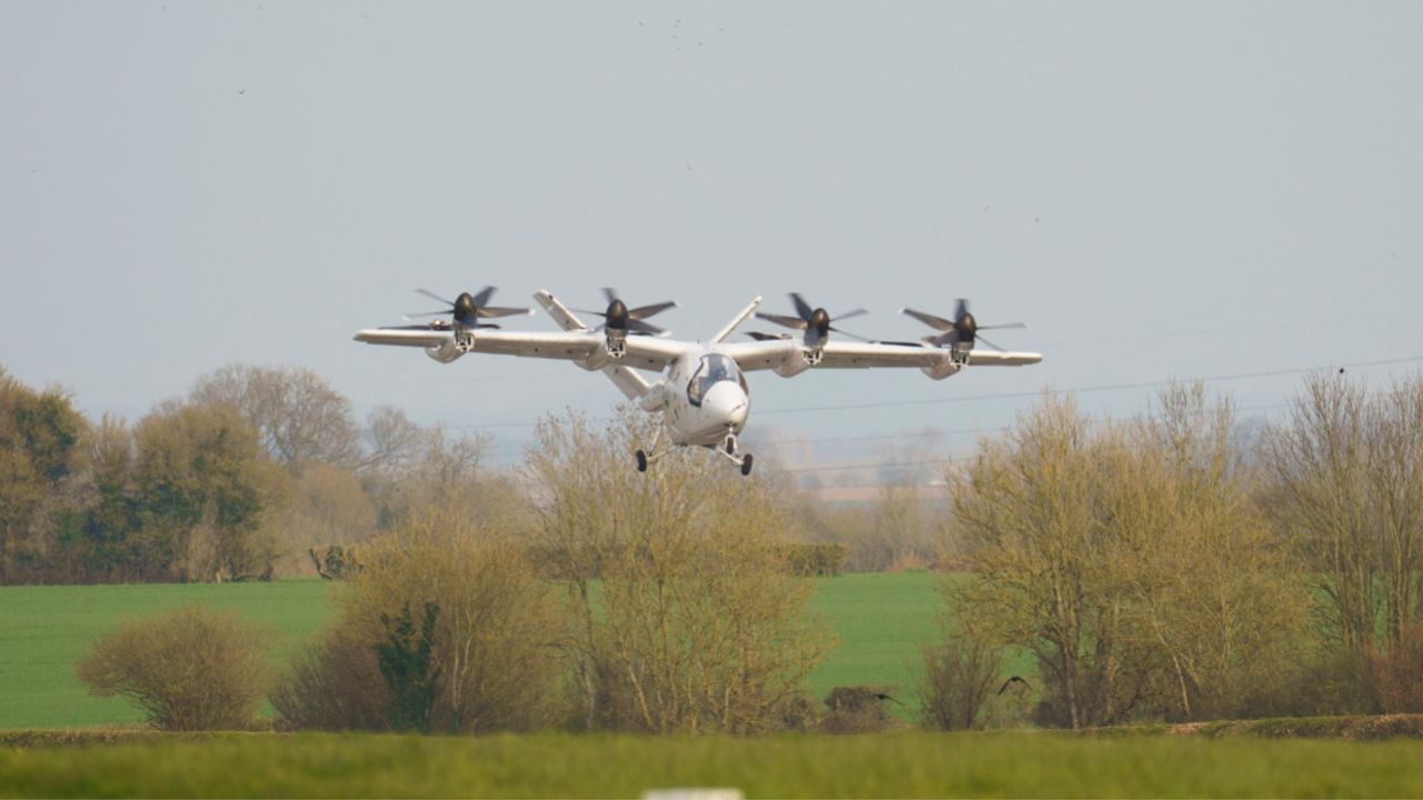 Vertical Aerospace shares slip as cash runway concern offsets flight ...