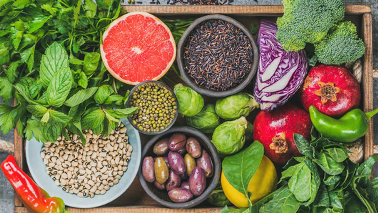 United Natural Foods boosts profit forecast as Q4 revenue misses ...