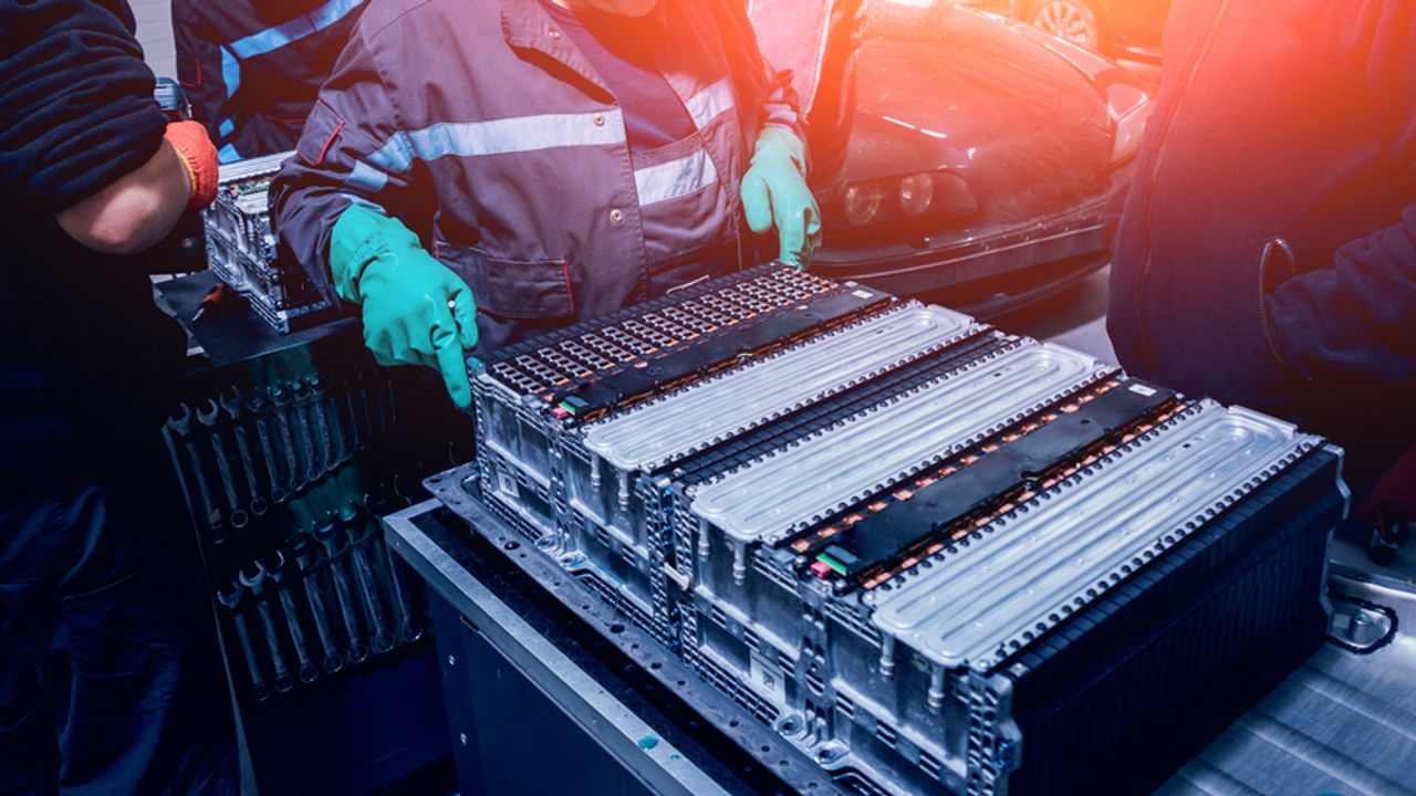 NextSource signs graphite supply deal with Syrah as it lines up ...