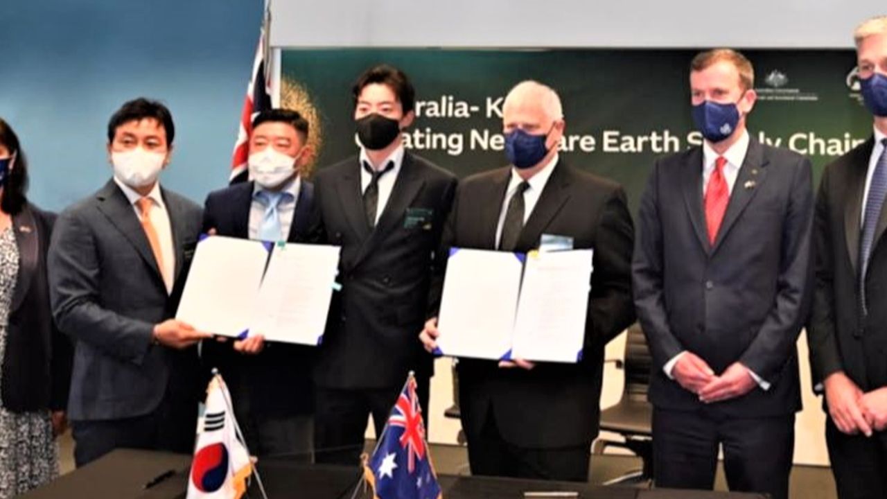 Australian Strategic Materials hits new high on US$250 million ...