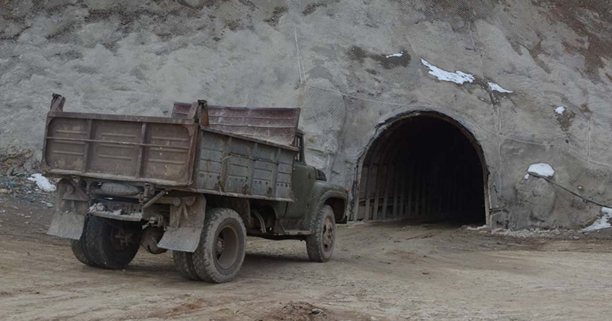 Anglo Asian Mining discovers new gold vein, bonanza gold grades near ...