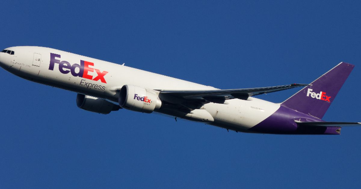 FedEx shares fall after 3Q profit miss as package volume slips | NYSE ...