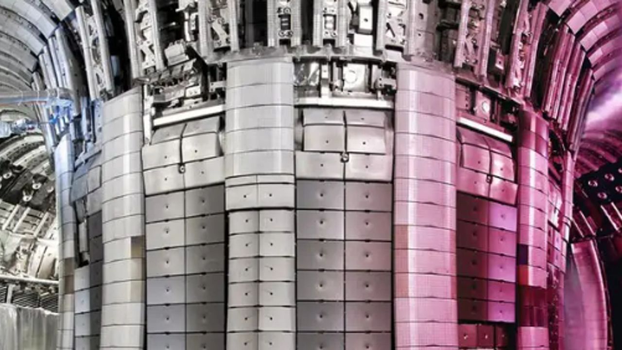 UK aims to have nuclear fusion adding energy to grid by 2040