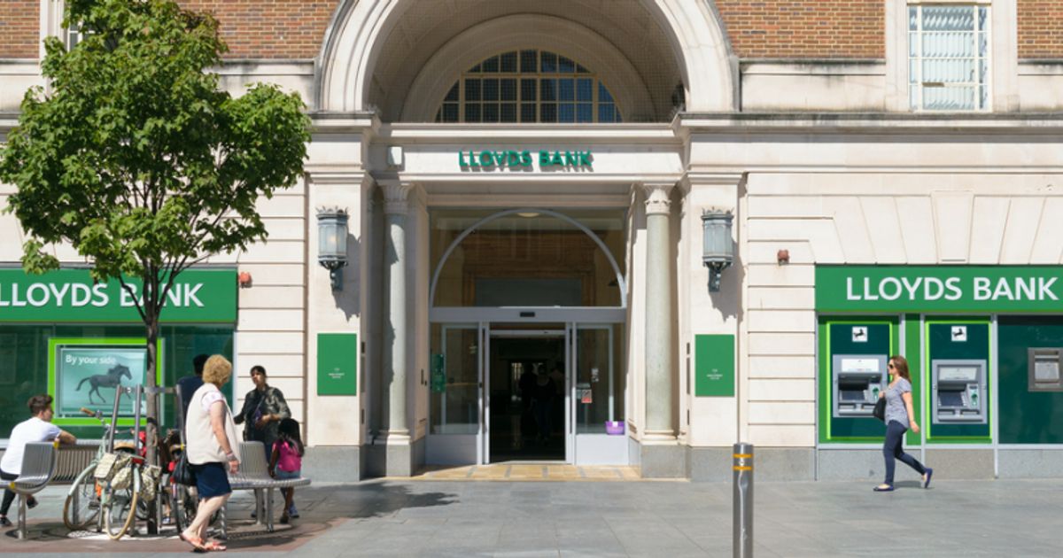 Lloyds completes share buyback with very different outlook | LSE:LLOY