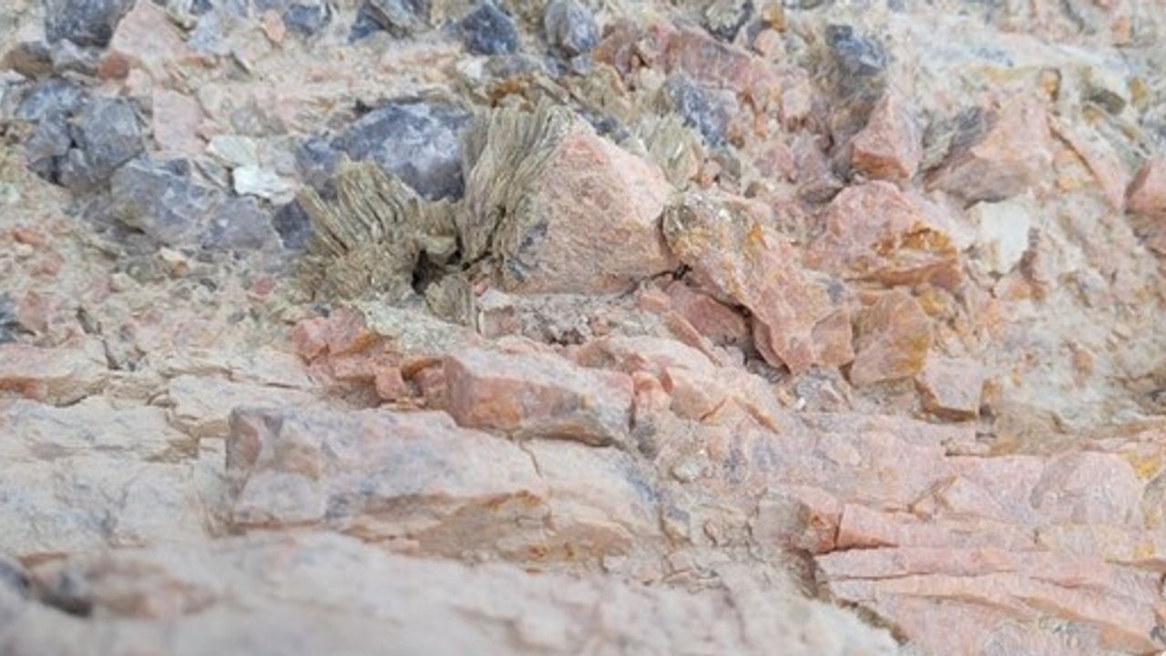 United Lithium adds 6.5 square miles in another round of lode staking ...
