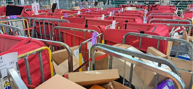 Royal Mail union calls for fresh negotiations to avoid 'Christmas ...