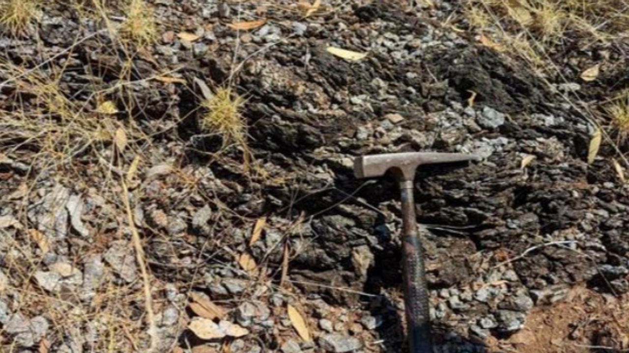 Green Critical Minerals identifies extensive outcropping graphite at ...