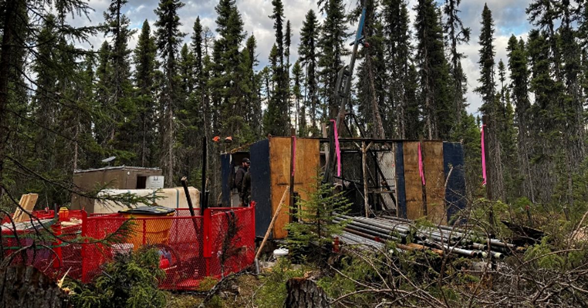 VR Resources confirms large kimberlite diatreme breccia pipe complex at ...