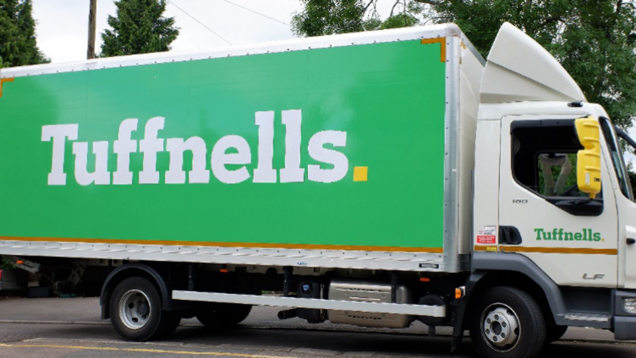 Tuffnells collapses with 2,000 jobs cut