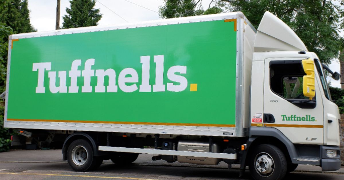 Tuffnells collapses with 2,000 jobs cut