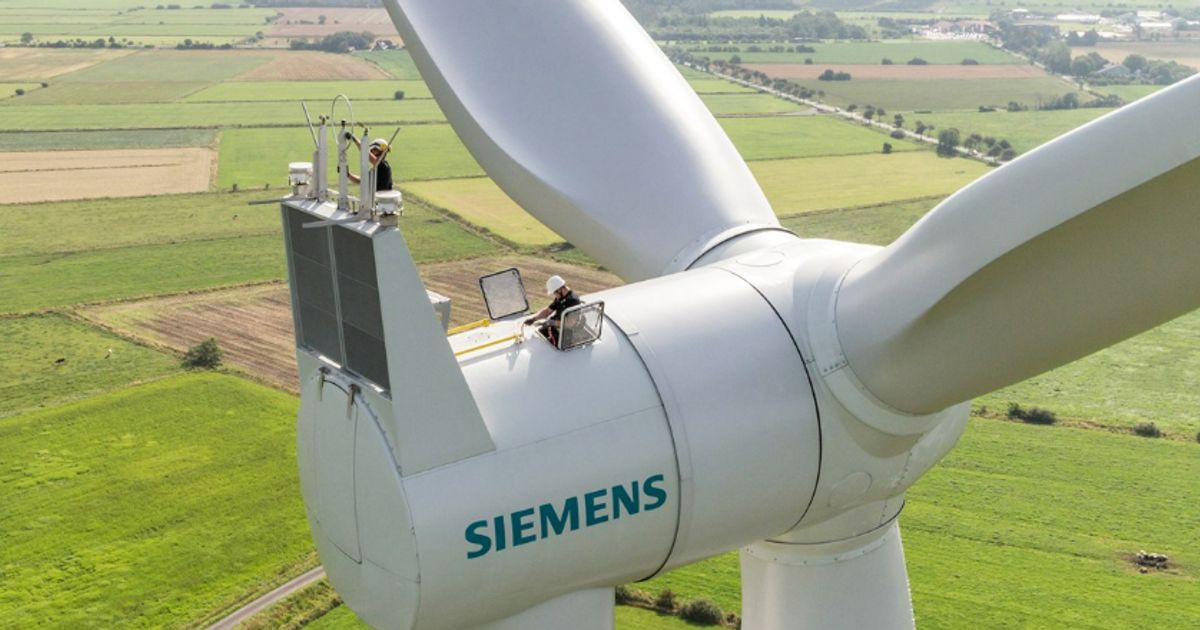 Siemens Energy tumbles after warning of wind turbine component failures