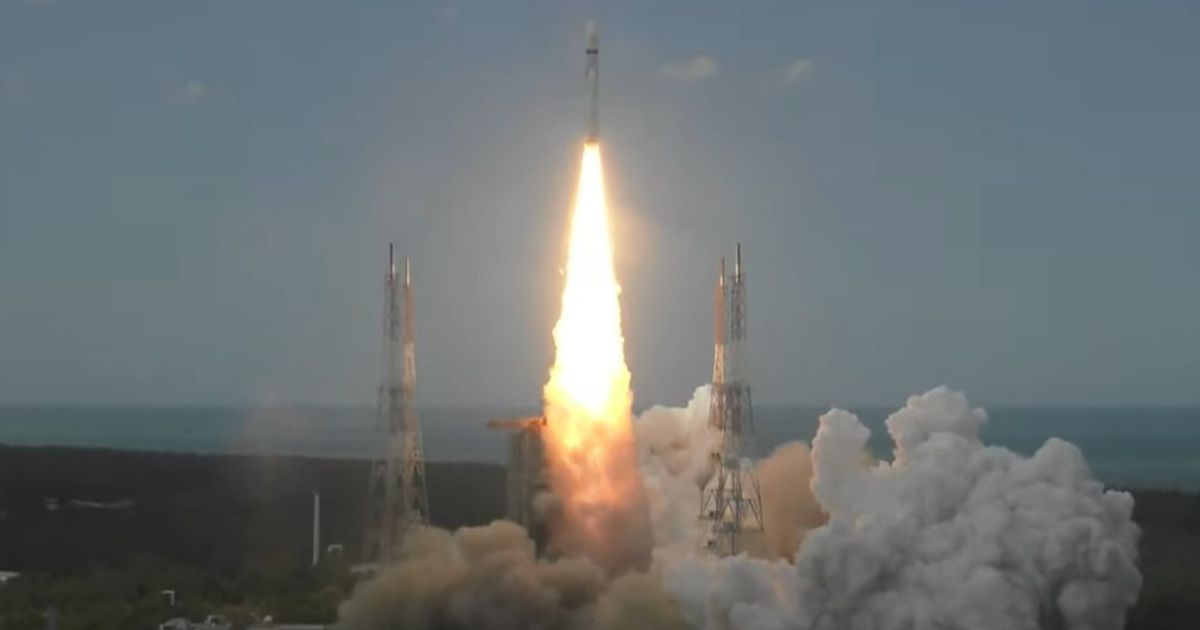 India's Chandrayaan-3 rocket heads for the moon