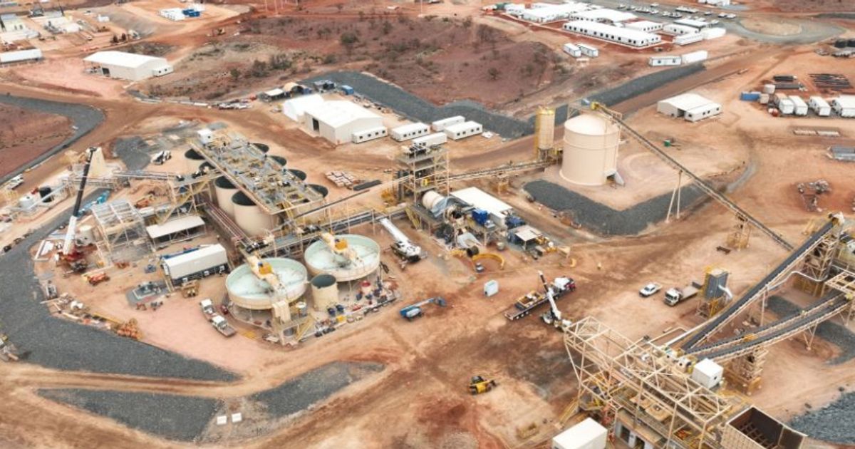 Bellevue Gold fields bonanza-grade infill drilling results at namesake ...