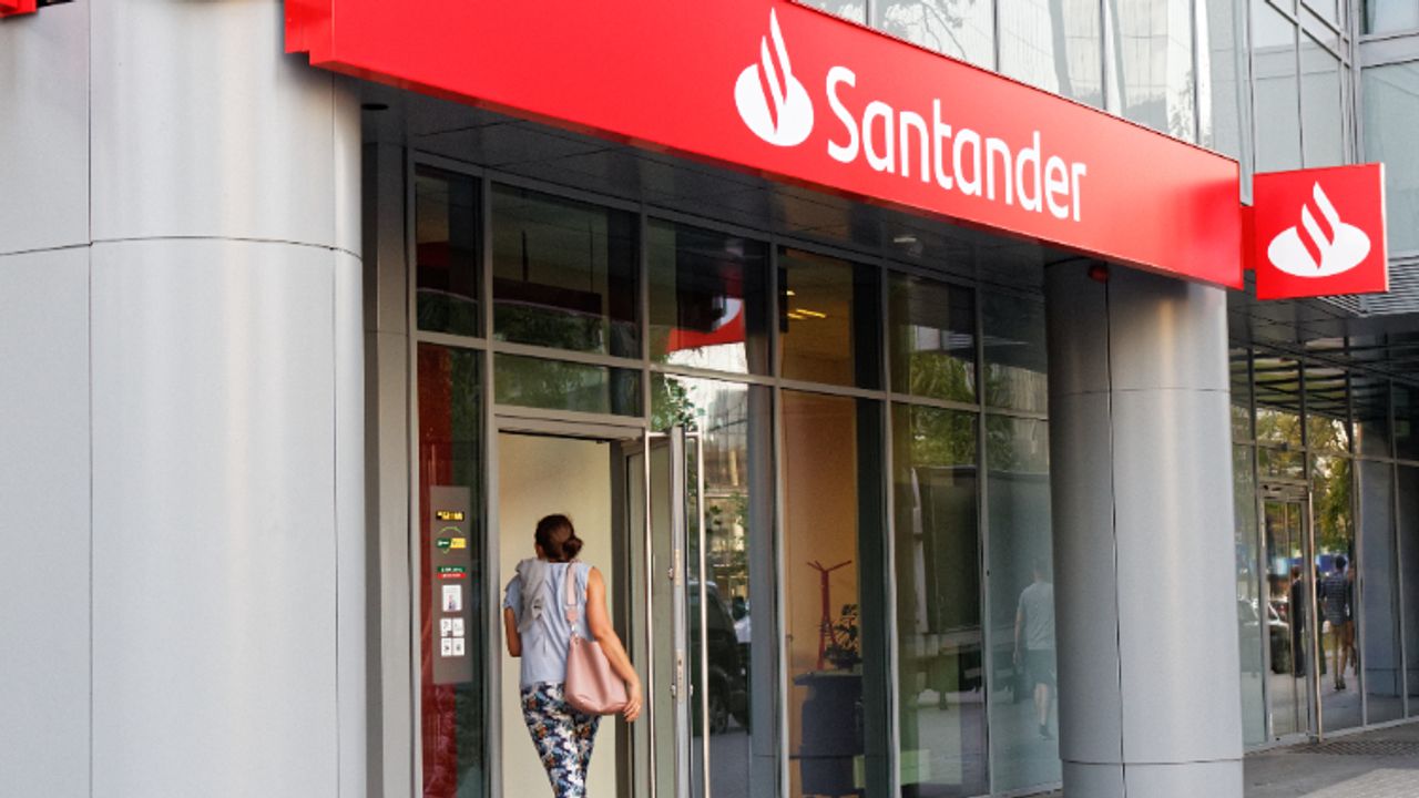 Santander shakes up easy-access savings with highest rate in 14 years ...