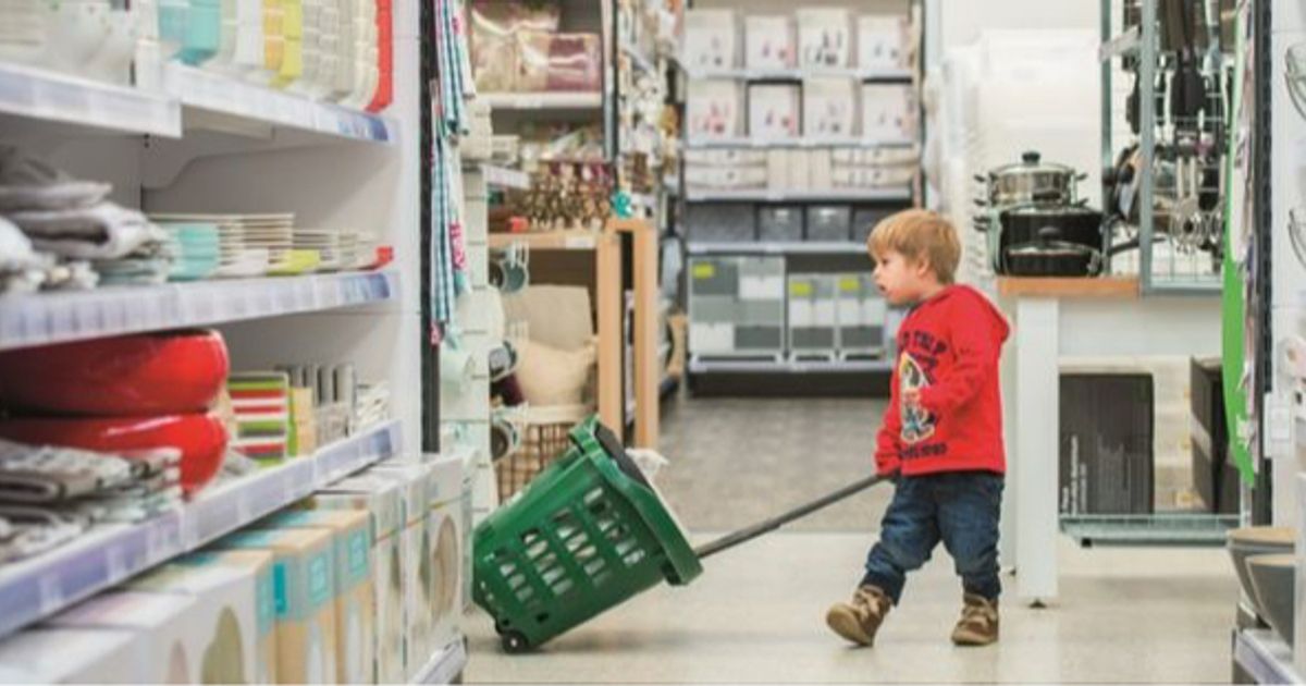 Costco sales growth improves during December, sending shares higher ...