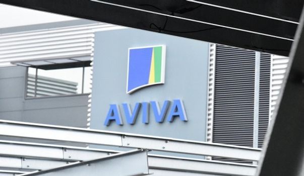 Aviva: Leading bank tweaks back its valuation | LSE:AV.