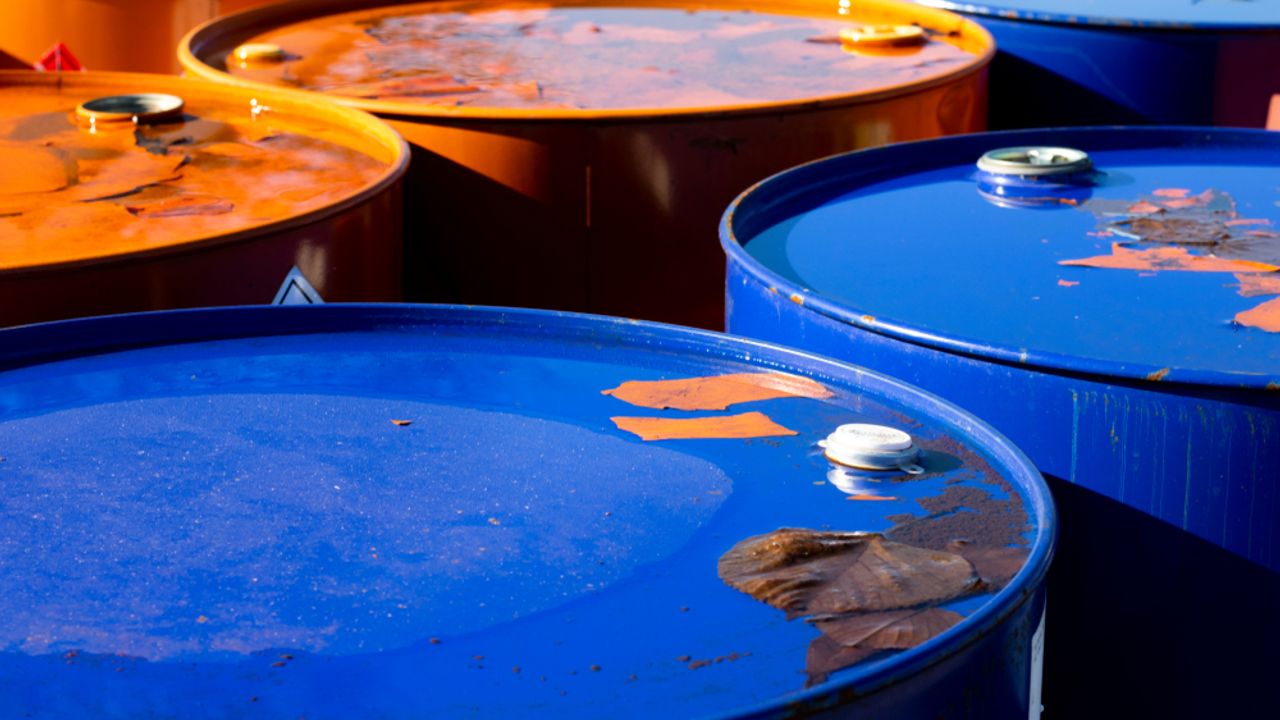 Shell and BP take a beating as bank woes hit crude prices | LSE:BP.