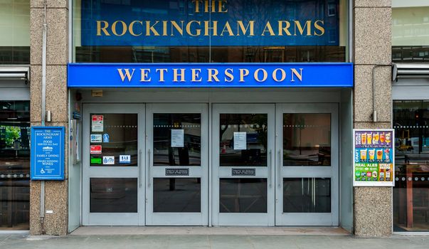 JD Wetherspoon back in profit as sales revival continues | LSE:JDW