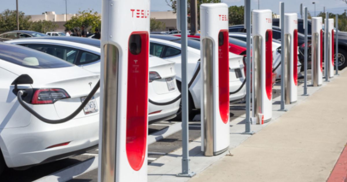 UK chancellor Hunt targets EV battery sector as part of Tory expansion ...