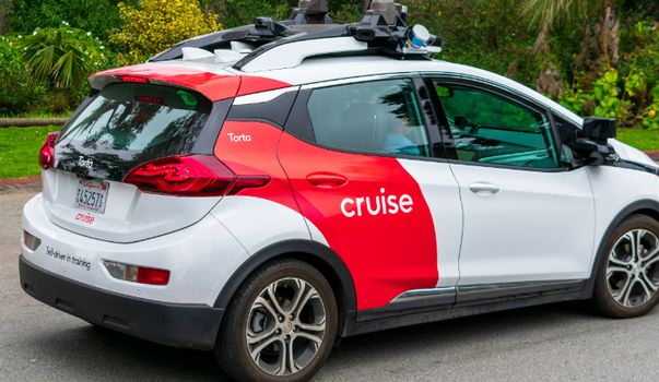 GM's Cruise driverless taxis will return in one city despite being ...