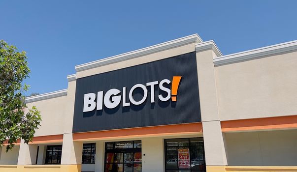 Big Lots stock pops on 3Q results as retailer works to 'play offense ...