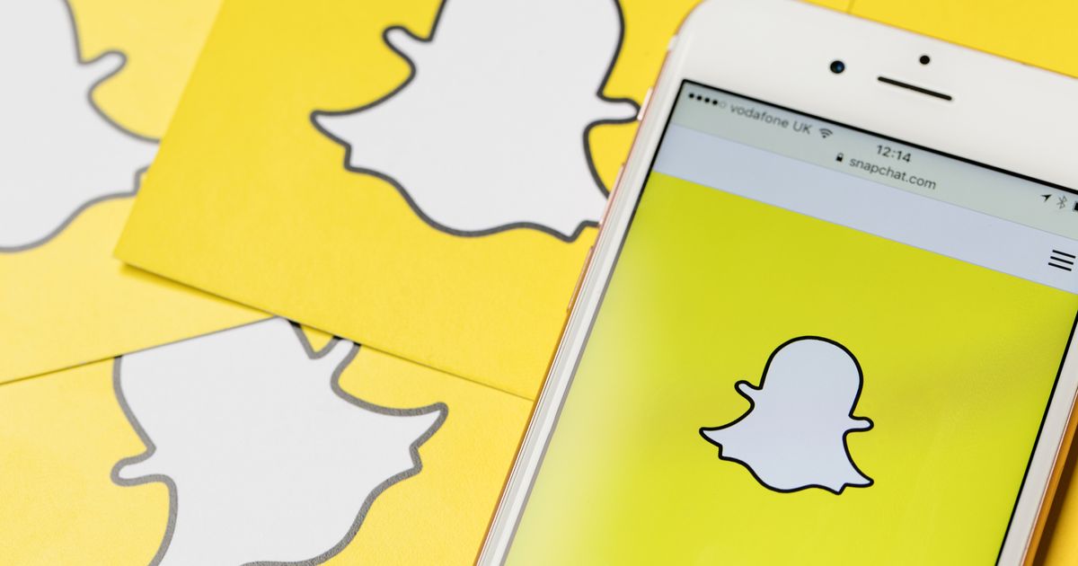Snapchat IPO considered overvalued by analysts | NYSE:SNAP