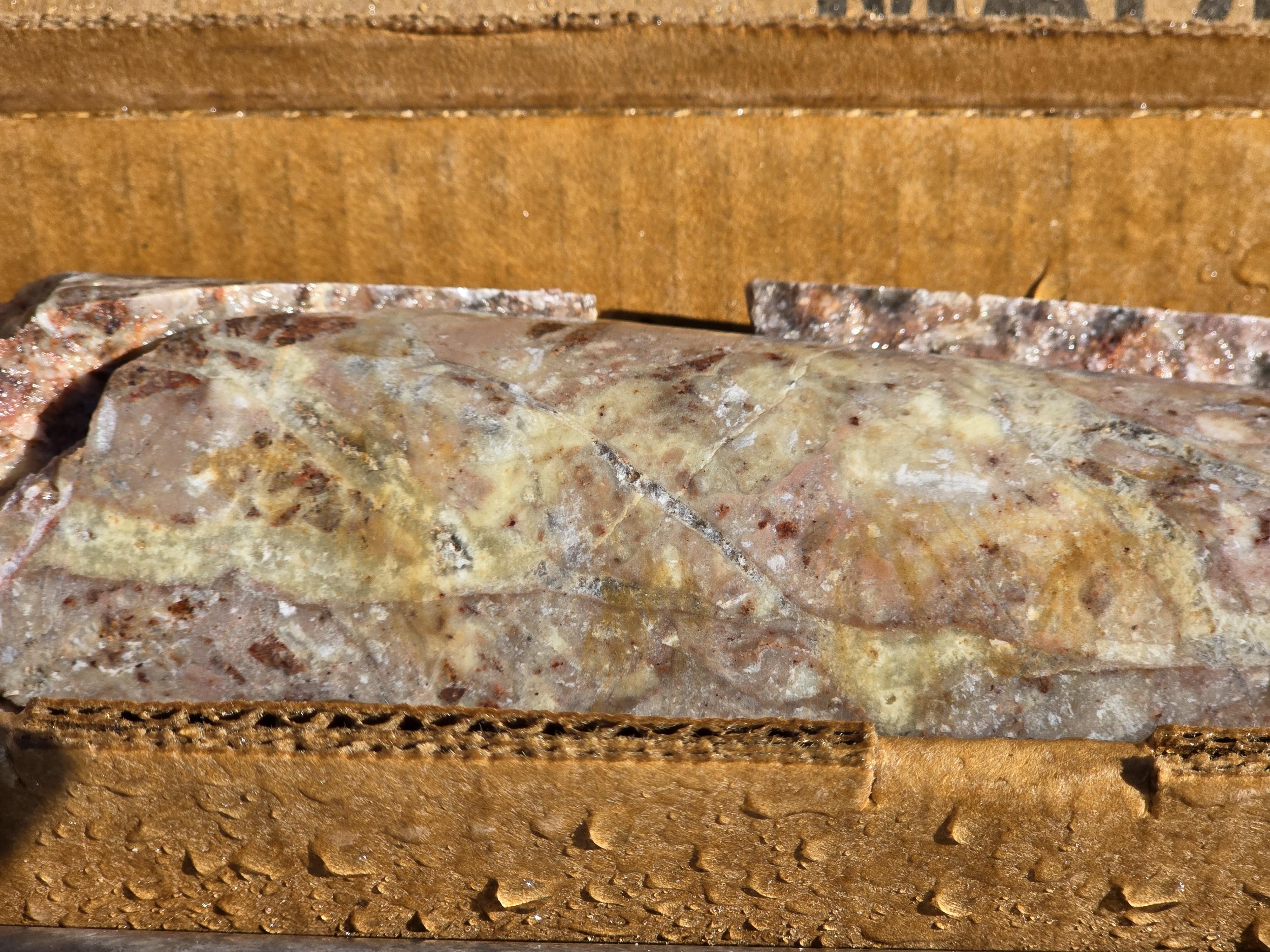 Arizona Gold & Silver reports high-grade gold intercept at Philadelphia ...